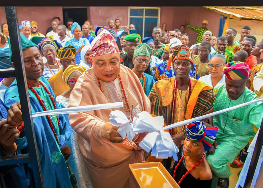 Community Celebrates Commissioning of New Agbowa-Ibido Health Centre ...