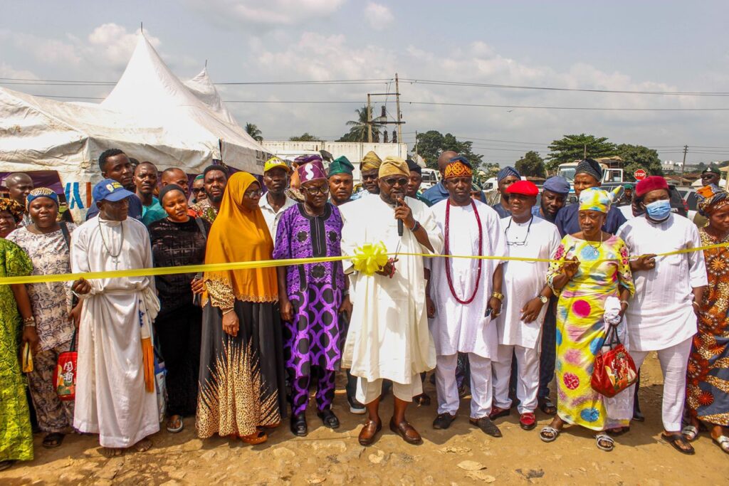 Sagamu Chairman Flags Off Construction of 2.4km Ajegunle–Araromi Road ...